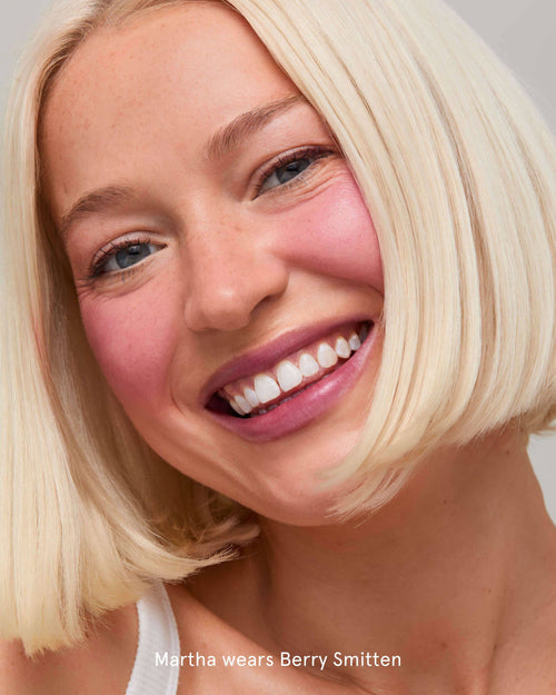 Blurring Pillow Blush – Credo